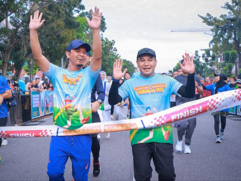 Wako Pekanbaru Apresiasi Karhutla Fun Run 2025-Cakrawala Riau